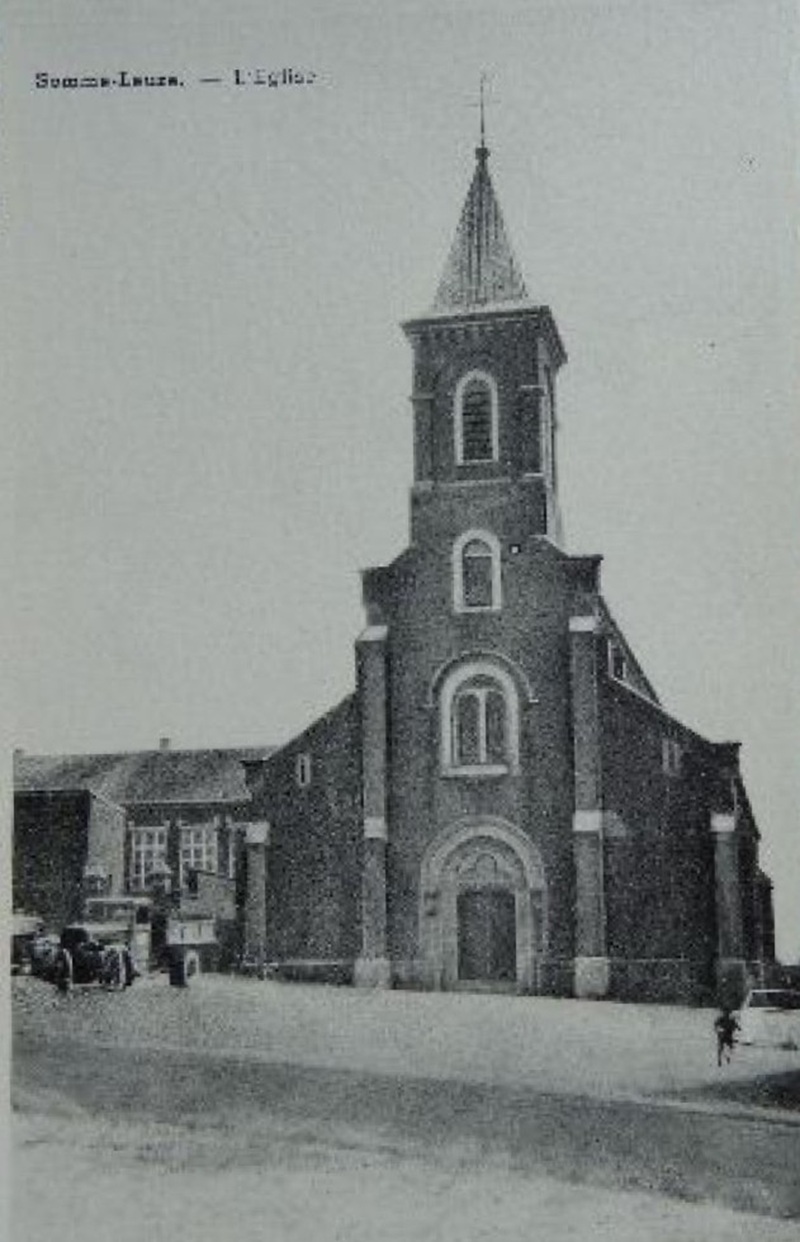 Somme-Leuze - Monument aux victimes des deux guerres